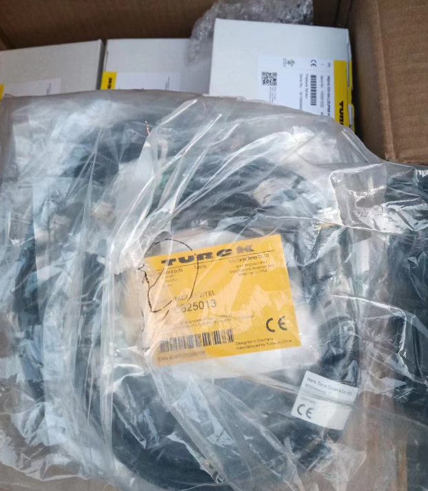 ROHS Approved German Turck Flow Sensor FS100-300L-62-2upn8-H1141