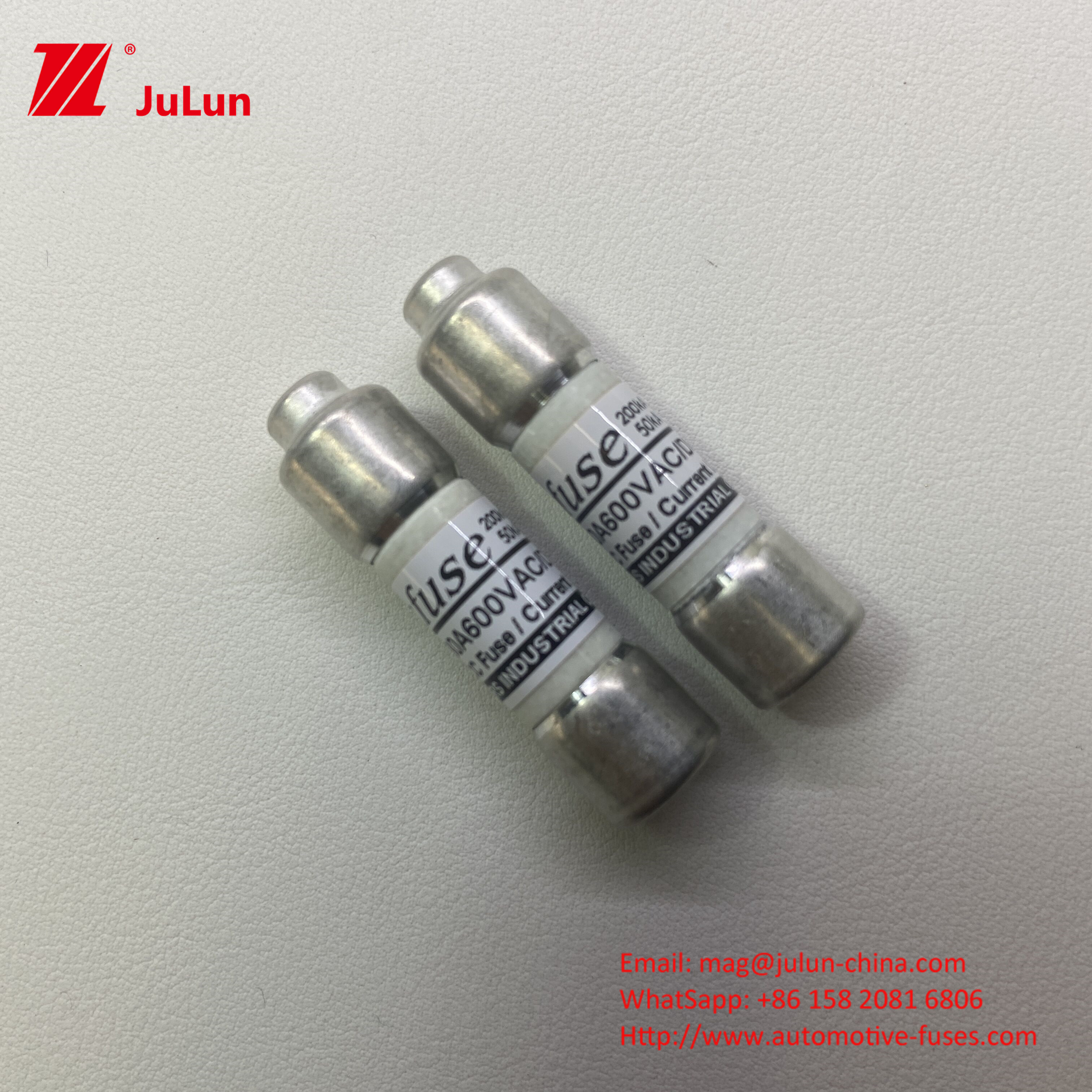PV Ceramic Fuses: 0.1~30A 20A 25A Fuses with FUSE Holder 50KA DC